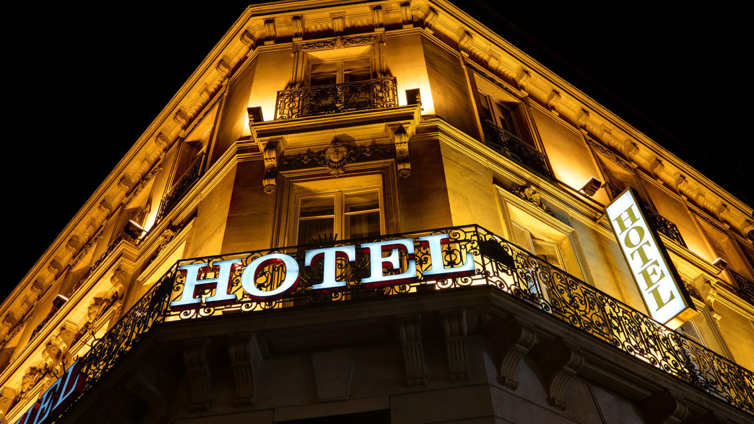 Google adds new features & improves navigation for mobile hotel ...