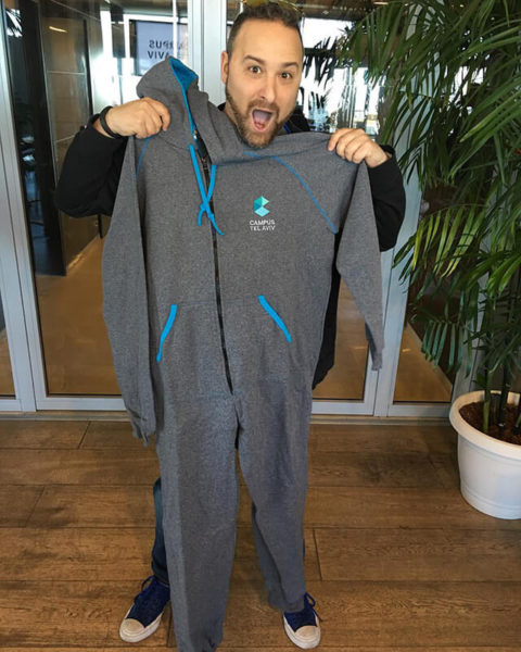 Search In Pics: GoogleBot & BB-8, Google Onesie & Tesla Model X