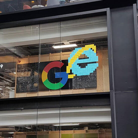 Search in Pics: Android Pie statue, IE logo Post-it notes & Google's ...